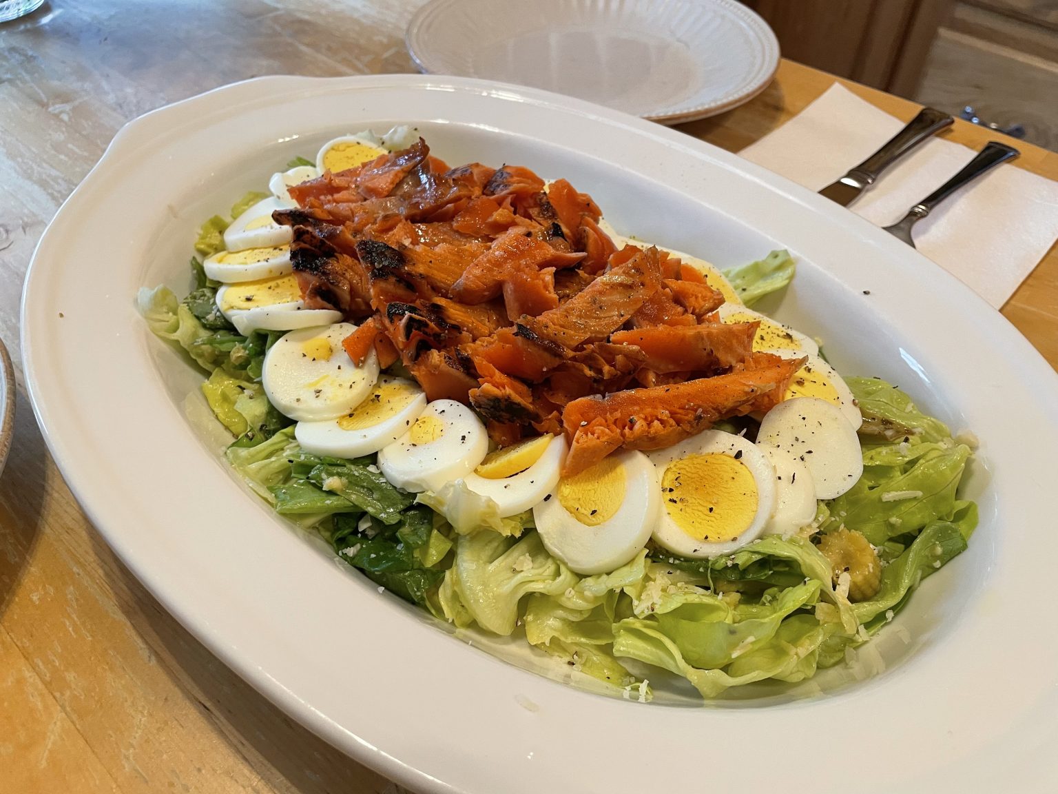 Caesar Salad with Honey-Glazed Salmon – Ephemerality
